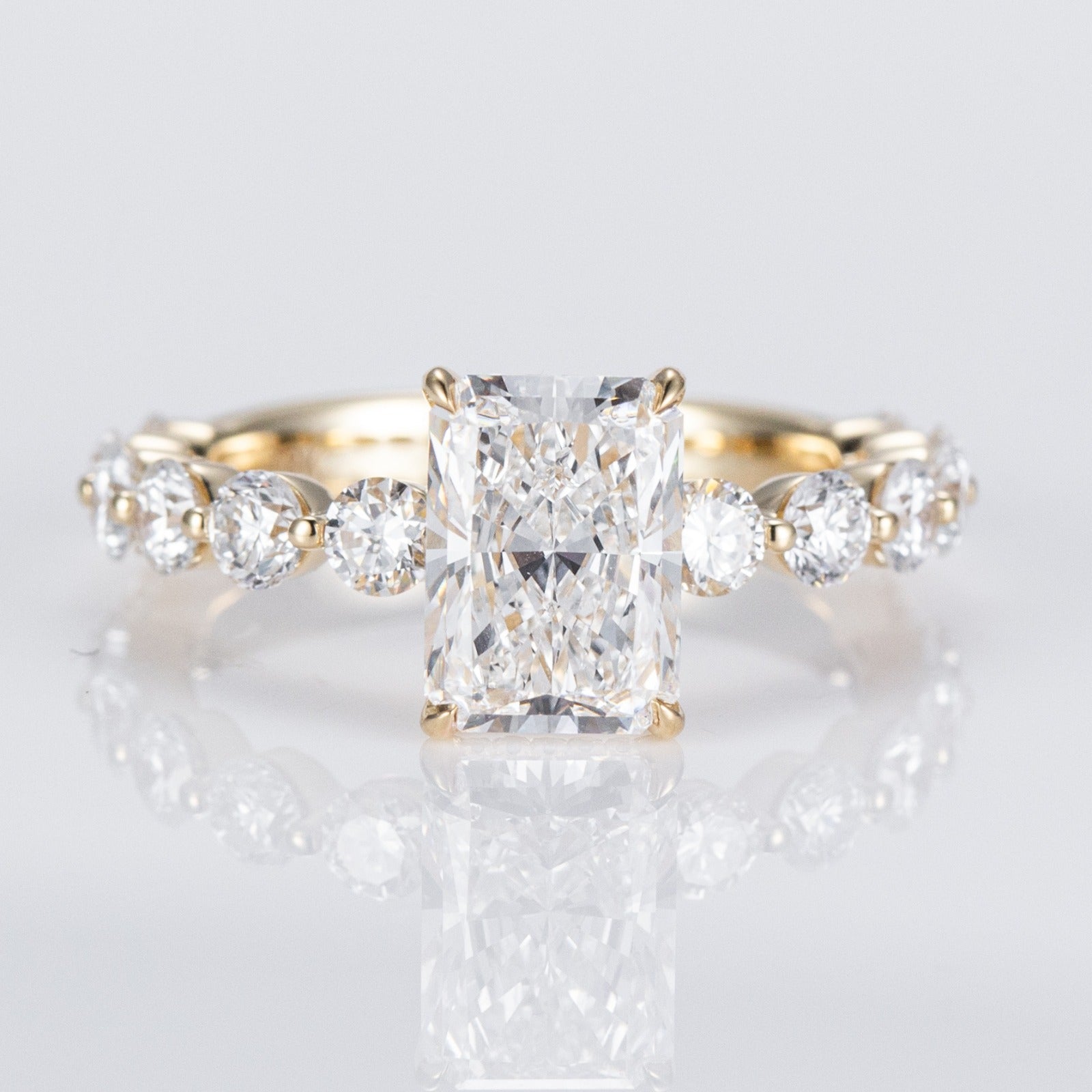 Allure Radiant Centre with Round Accents Lab-Grown – Allure Diamonds & Co.